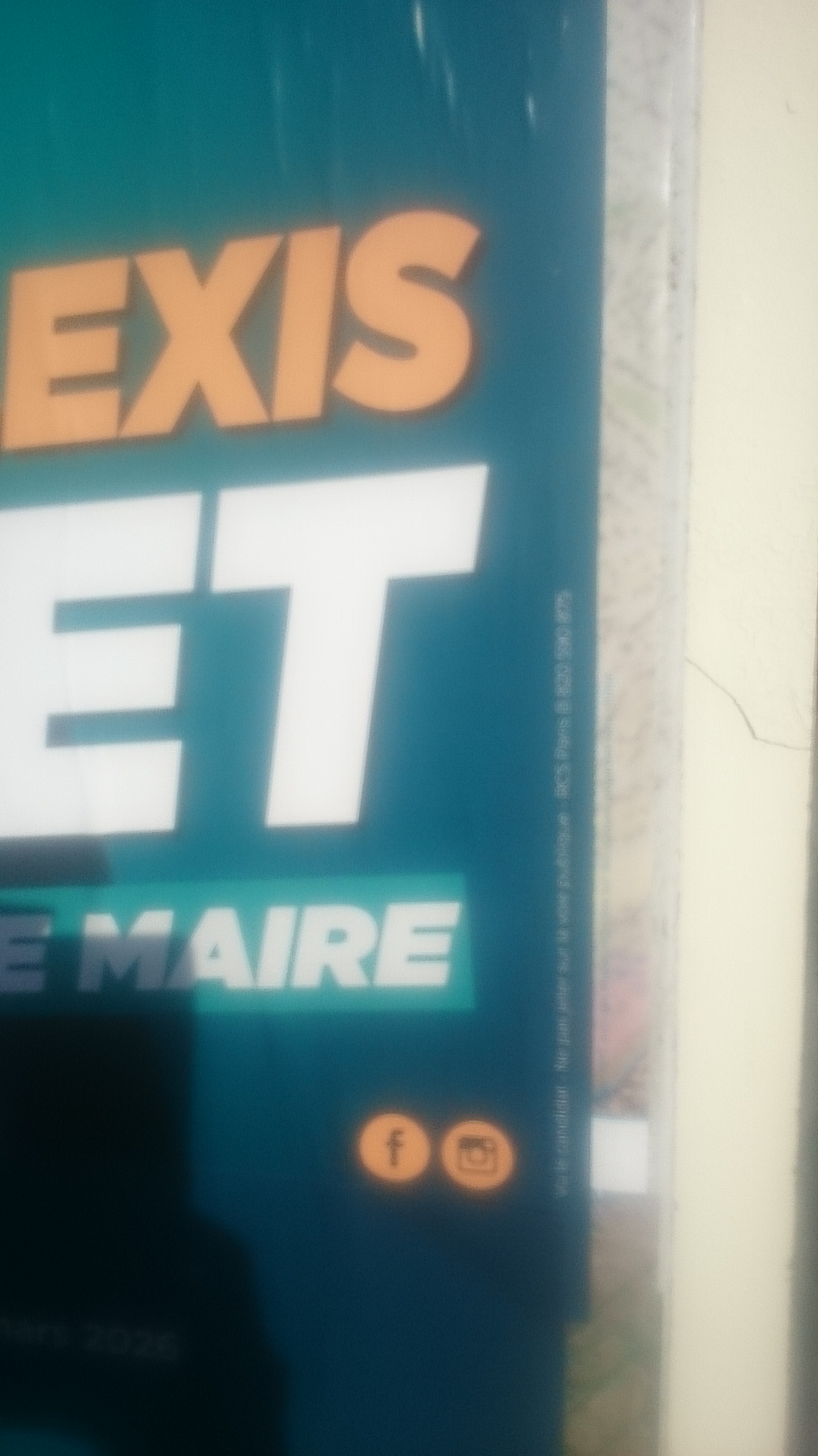 Toujours aussi intelligent, le candidat UPR (ASSELINEAU), Alexis ...